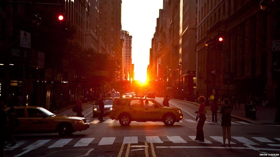 Snaps of awesome sunset in Manhattan, New York City - BBC Newsround