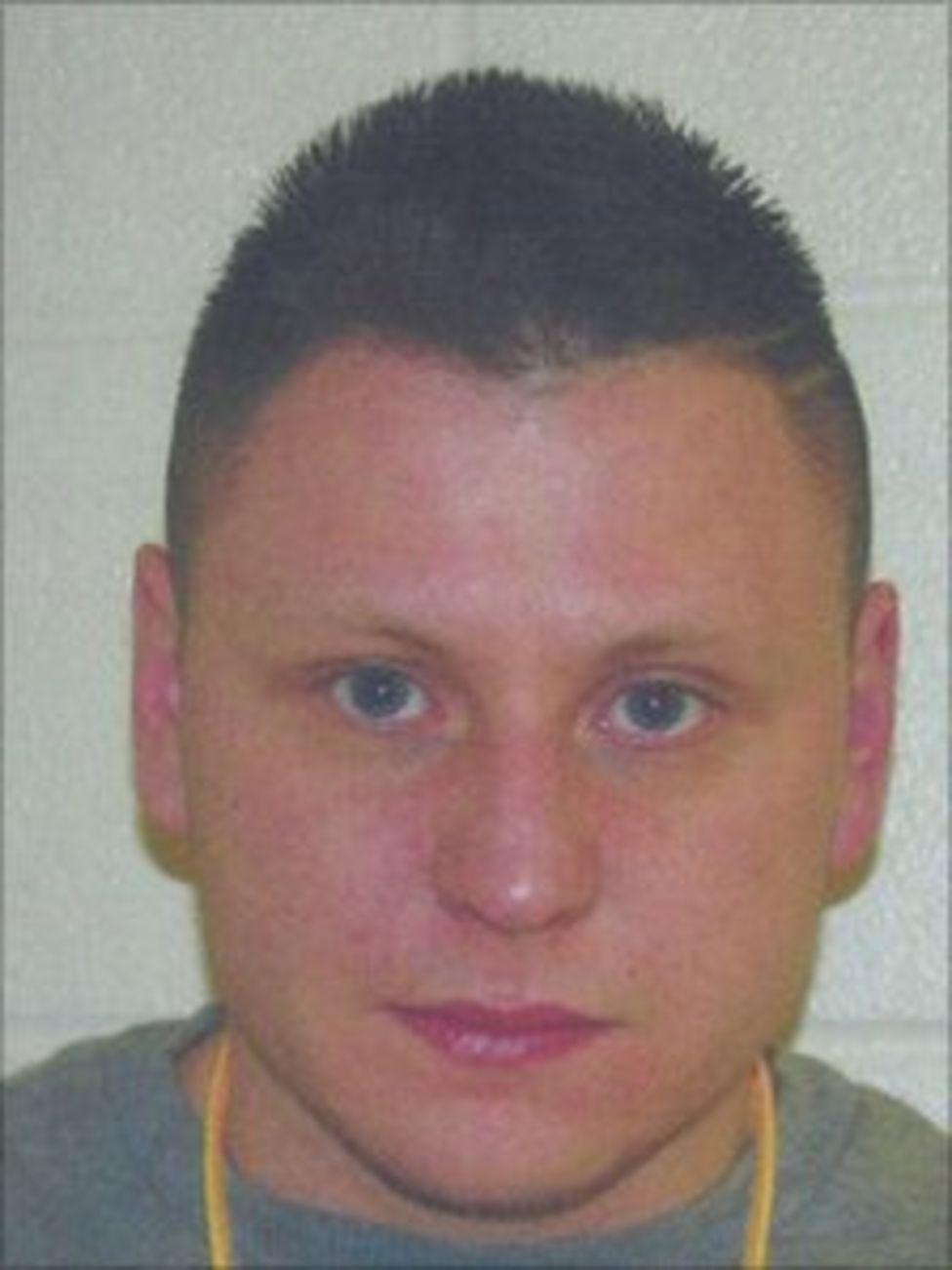 Prisoner Gavin Williams, 28, absconds from HMP Prescoed - BBC News