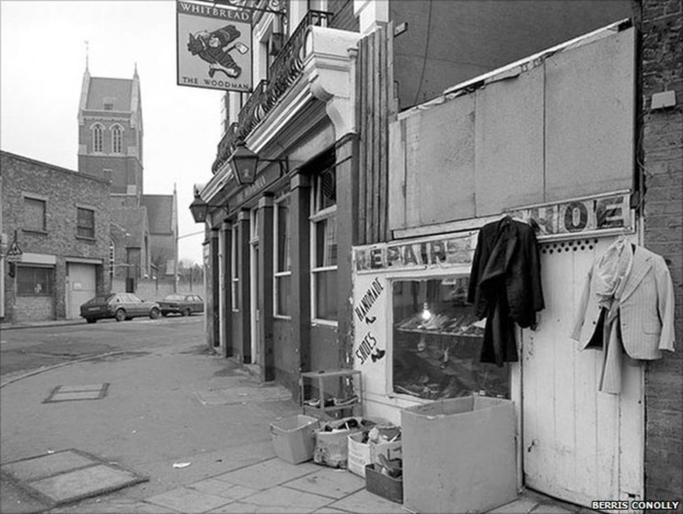 Then and now: Hackney revisited - BBC News