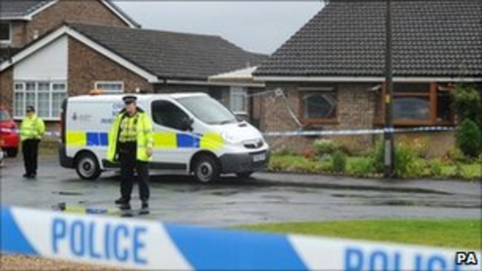 Man held over death of women in fire-hit Preston home - BBC News