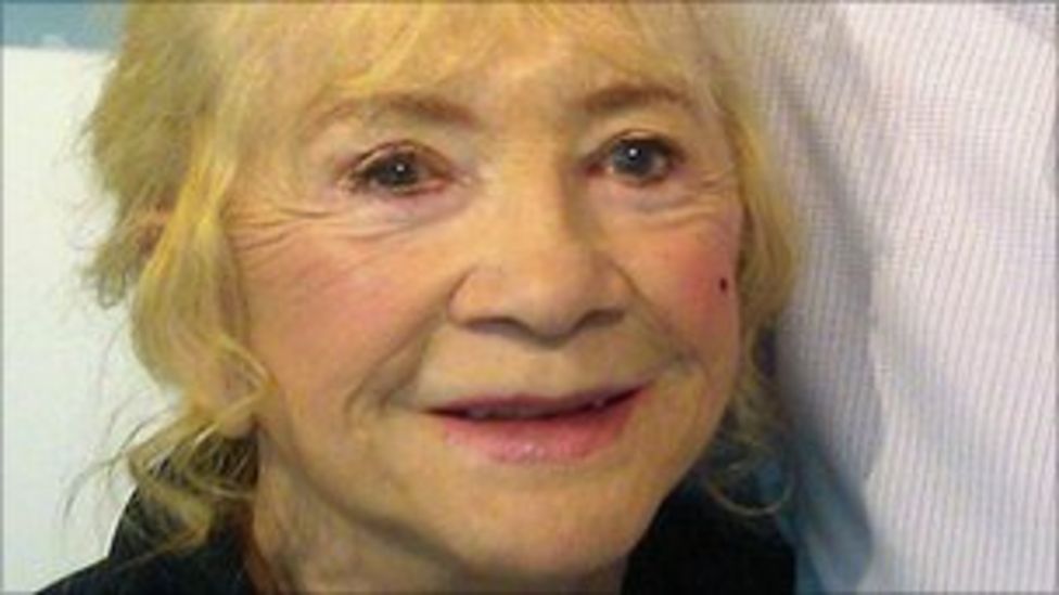 Council tax protester June Farrow in court battle vow - BBC News