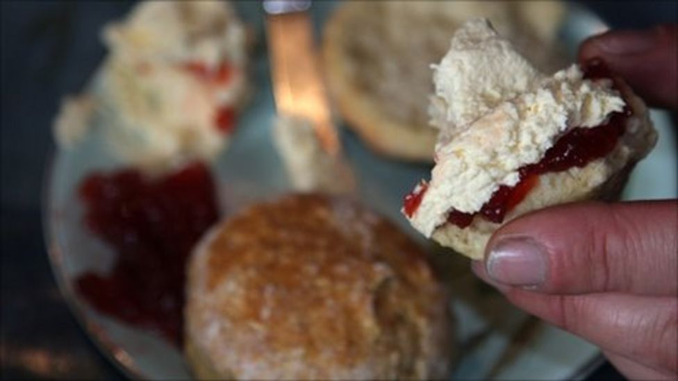 Lanhydrock National Trust cream tea advert sparks outrage - BBC News