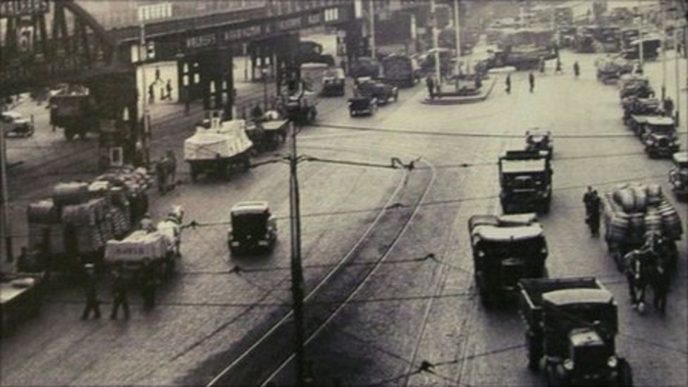 Edward Chambre Hardman: National Trust shows photographer's archive ...