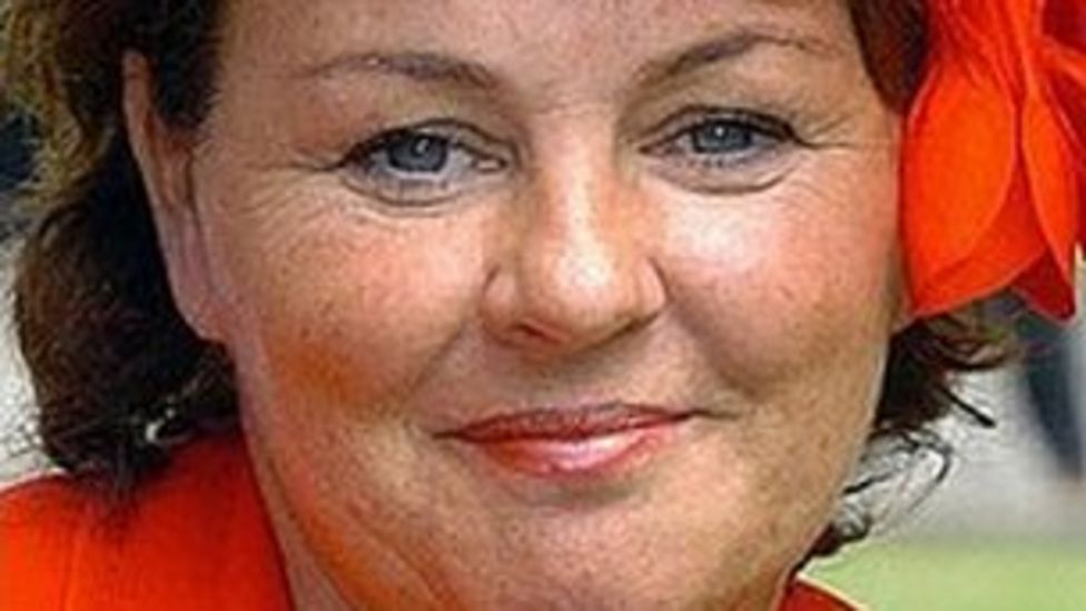 Ex-Luton MP Margaret Moran facing 21 expenses charges - BBC News