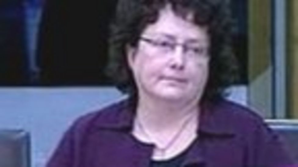 Elin Jones first candidate running for Plaid leadership - BBC News