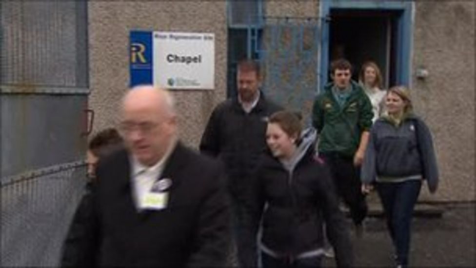 Inside the Maze prison - the first public tours - BBC News