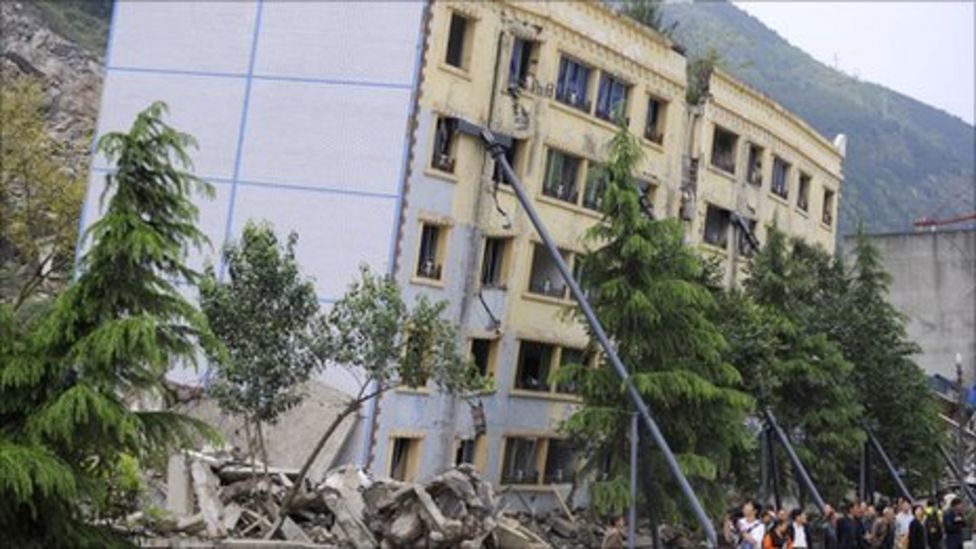 Istanbul prepares for major earthquake - BBC News