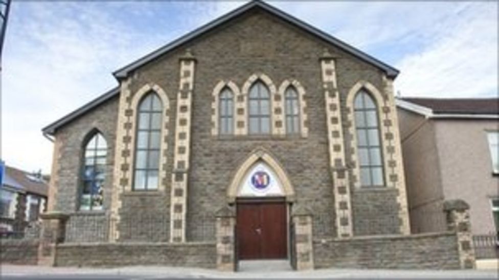 Morlais Hall in Ferndale becomes museum of song - BBC News