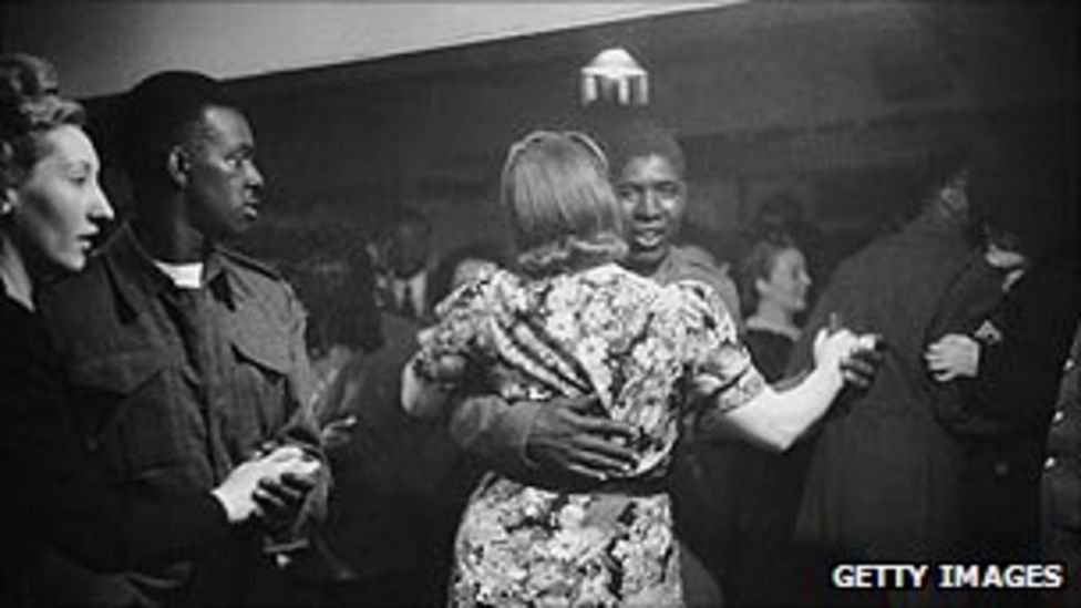 Viewpoint: What it's like to be mixed-race in Britain - BBC News