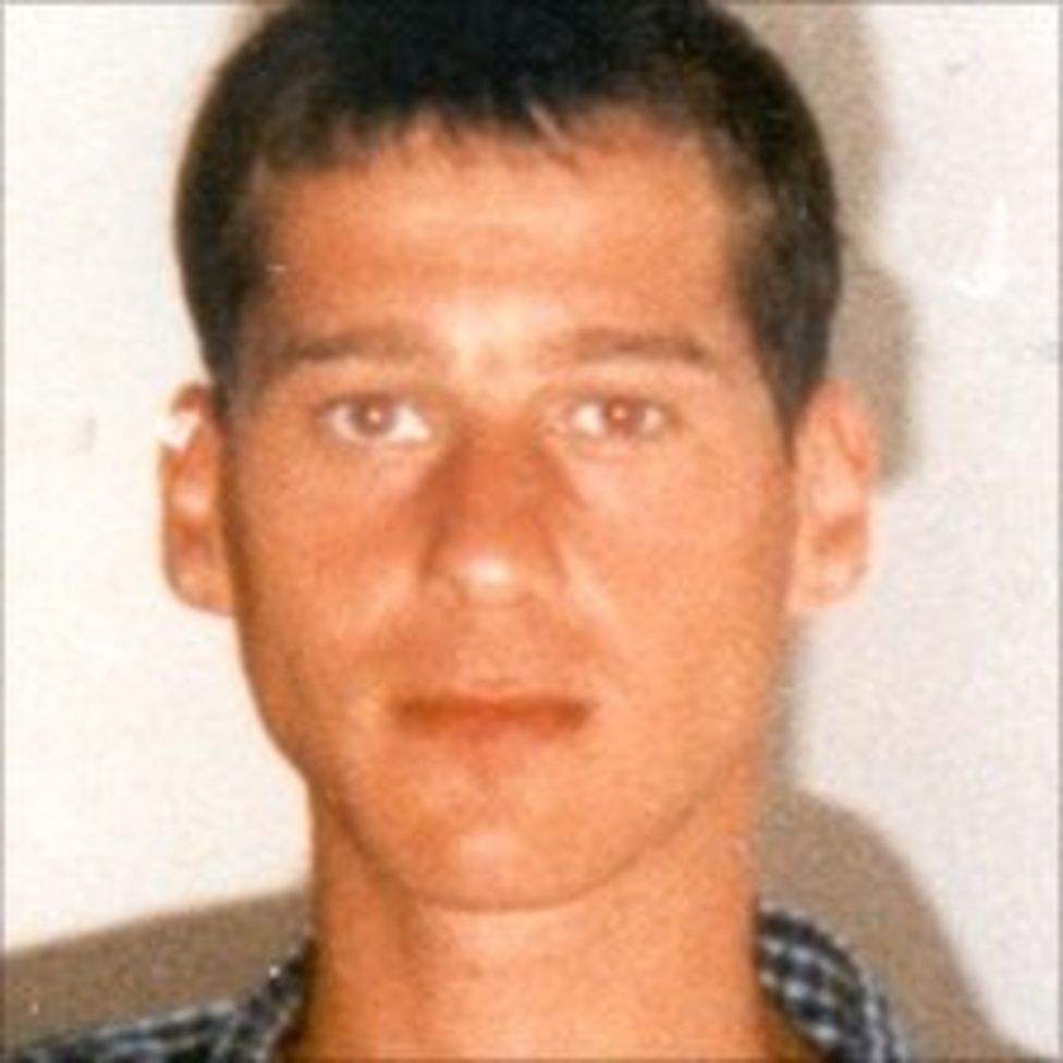 New DNA links Ricky Smith murder in 1997 to Harlesden attack - BBC News