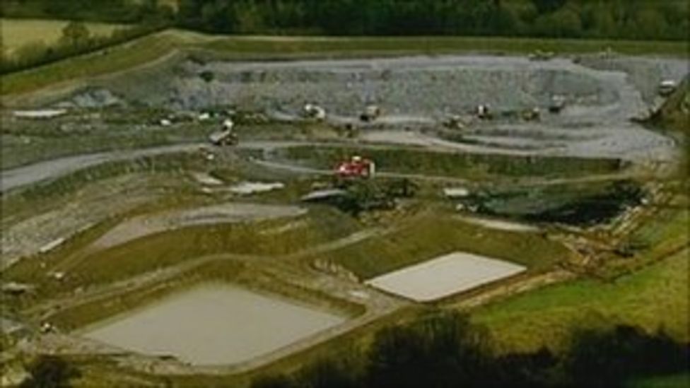 Derbyshire opencast mine expansion approved - BBC News