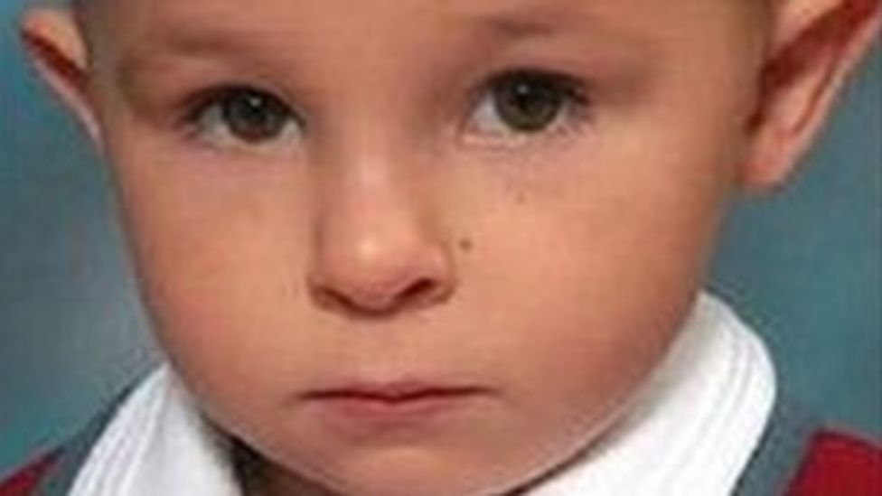 Matthew Cartwright's Swinton canal death an accident - BBC News