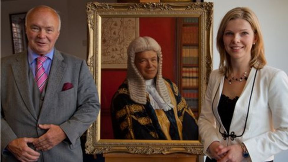 Portrait of Speaker of the House of Keys Juan Watterson unveiled - BBC News