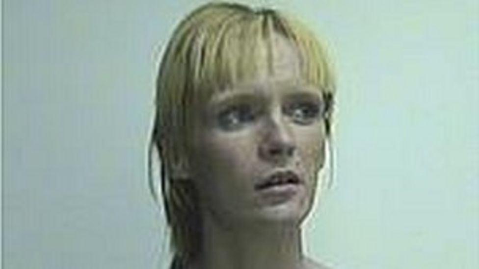 Jade Parker jailed for disembowelling man in window row - BBC News