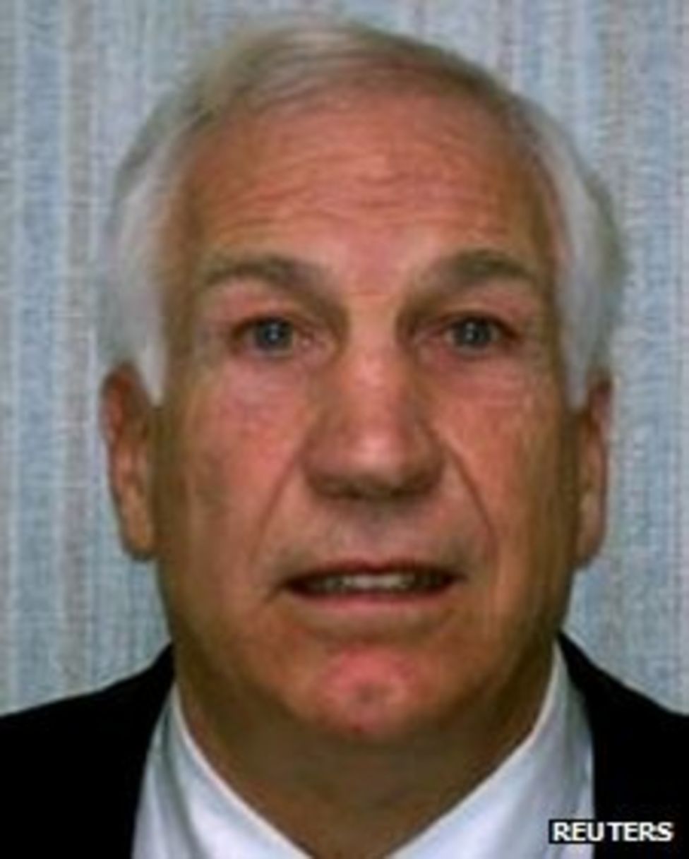 Jerry Sandusky regrets showers with boys at Penn State - BBC News