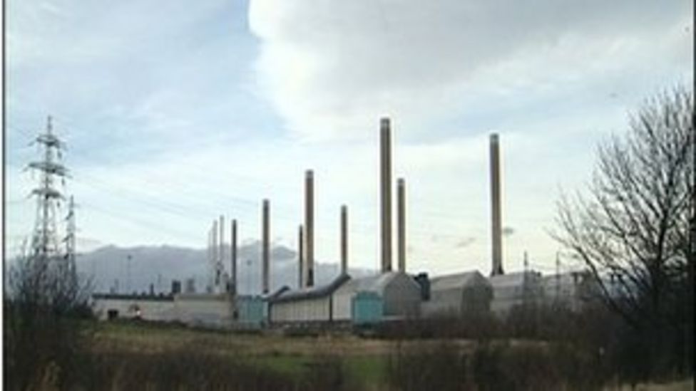 Power cut hits Lynemouth Alcan plant - BBC News