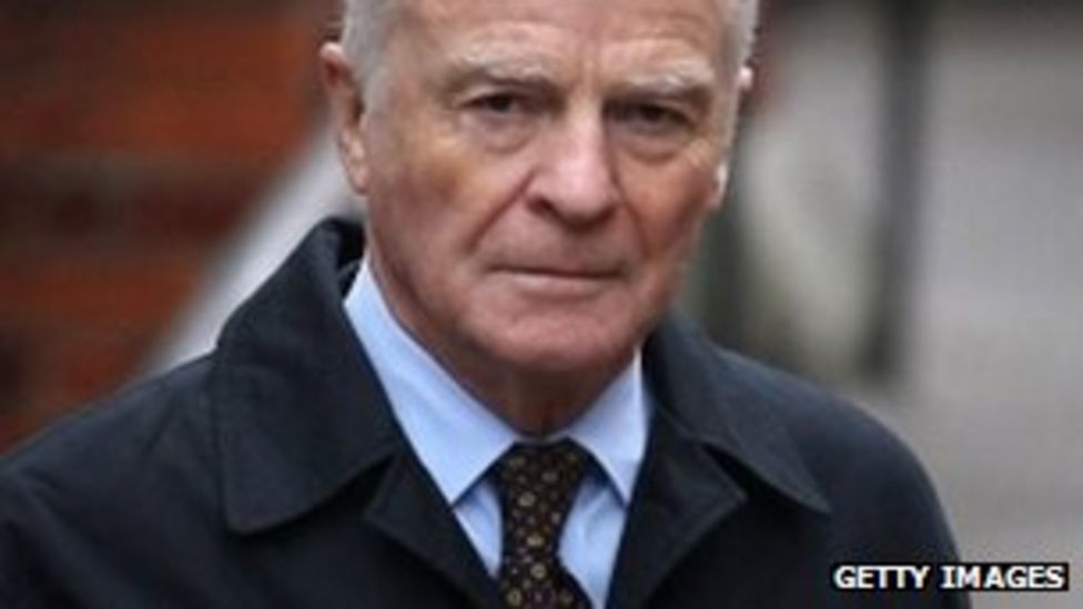 Leveson Inquiry: Max Mosley describes outrage at story - BBC News