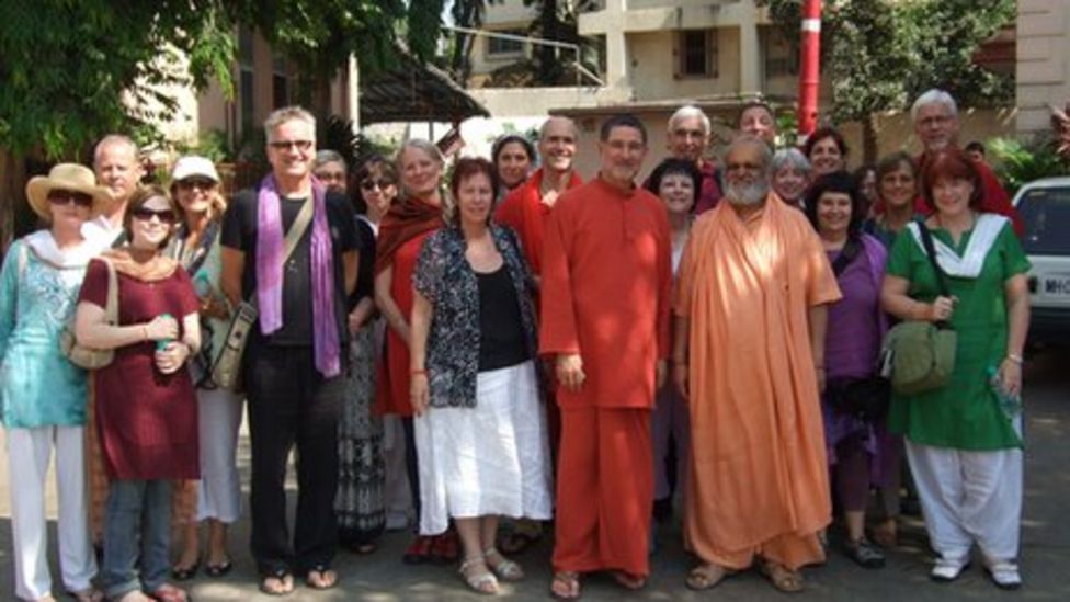 Mumbai attacks survivors preach forgiveness - BBC News