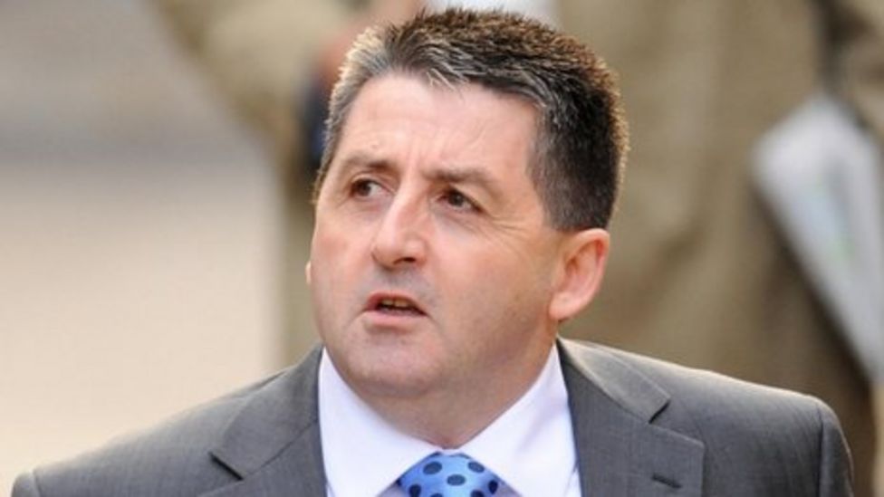 Newspaper pays ex-intelligence officer hacking damages - BBC News