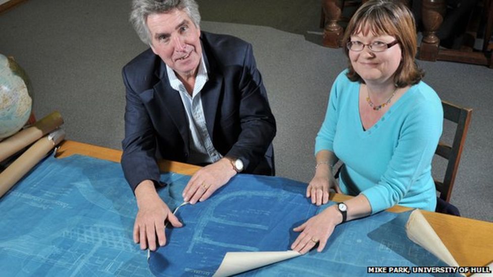 Blueprints of Scott's Discovery ship in East Yorkshire - BBC News