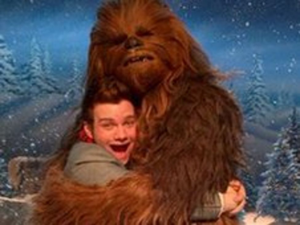 Star Wars' Chewbacca to star in Glee Christmas special - BBC News