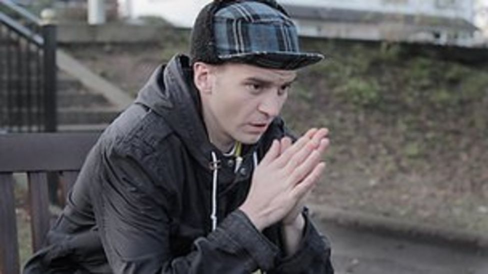 Web show Cardiff Born Cardiff Bred aims to show real city - BBC News