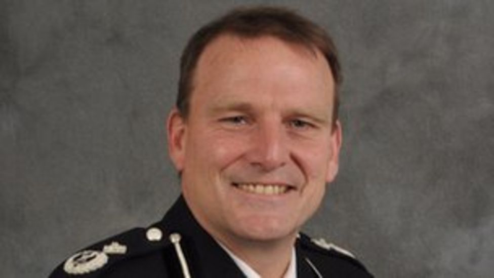 Chris Eyre in Nottinghamshire Police chief constable promotion - BBC News