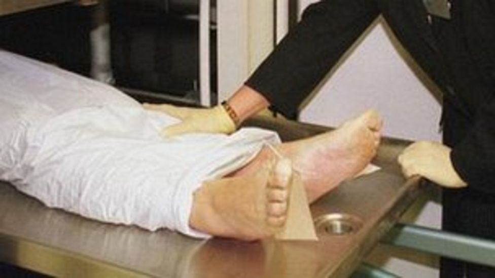 Human body parts repository opens at Nottingham City Hospital - BBC News