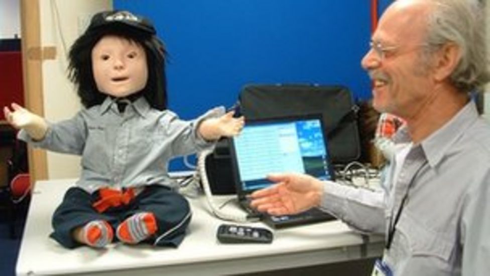 Robot at Hertfordshire University aids autistic children - BBC News
