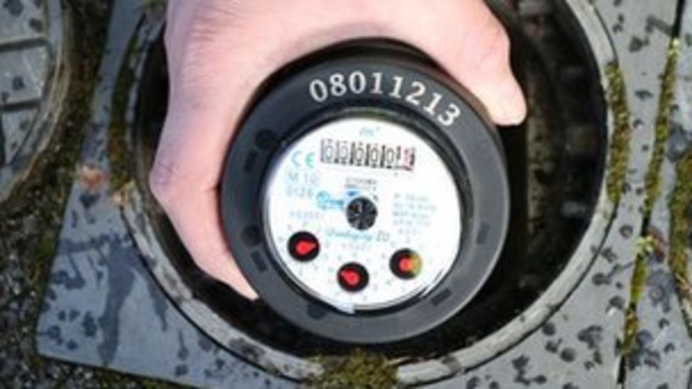 Southern Water installs 100,000 meters across southern England - BBC News