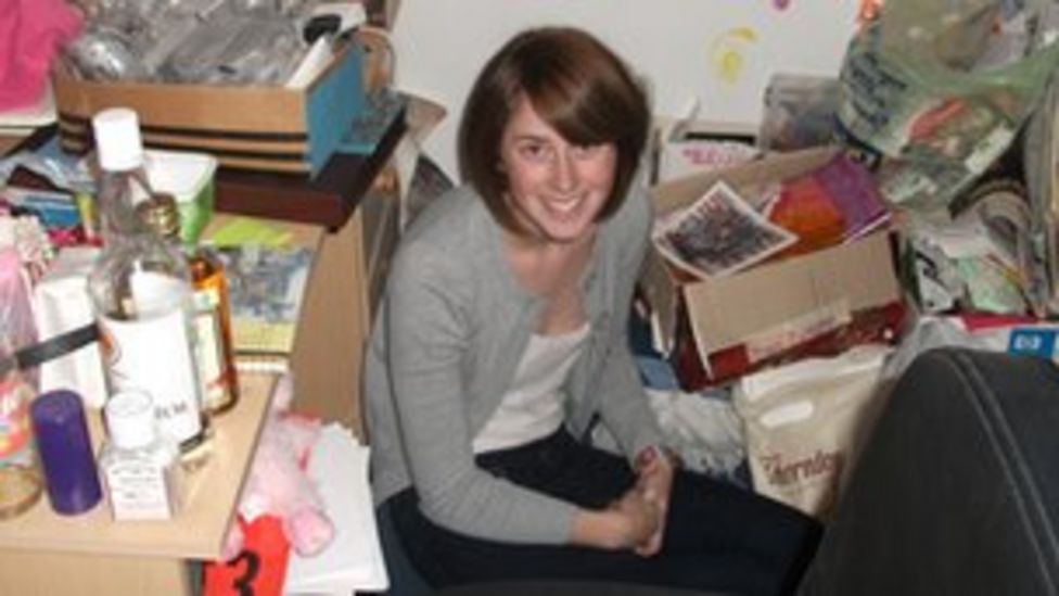 The rise of hoarding - BBC News