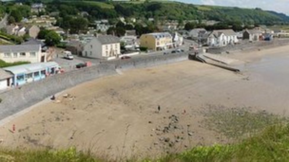 New promenade plan at land-speed record beach Pendine - BBC News