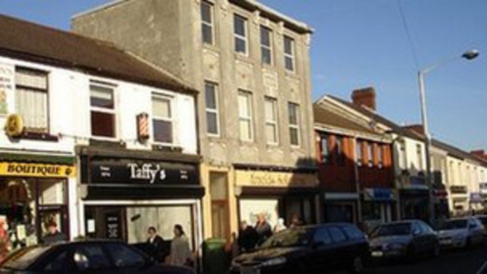 Morriston traders in Tesco, Sainsbury's and Morrisons appeal - BBC News