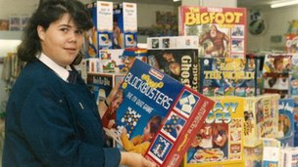 Bob Holness: Your Blockbuster memories - BBC News