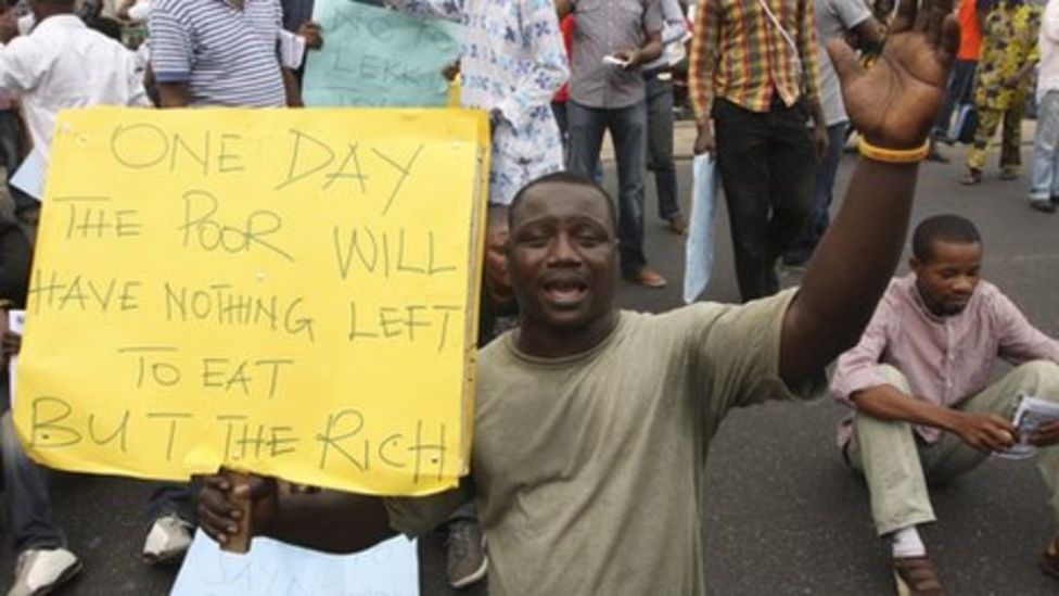 Minna riot: Nigeria curfew in Niger state - BBC News