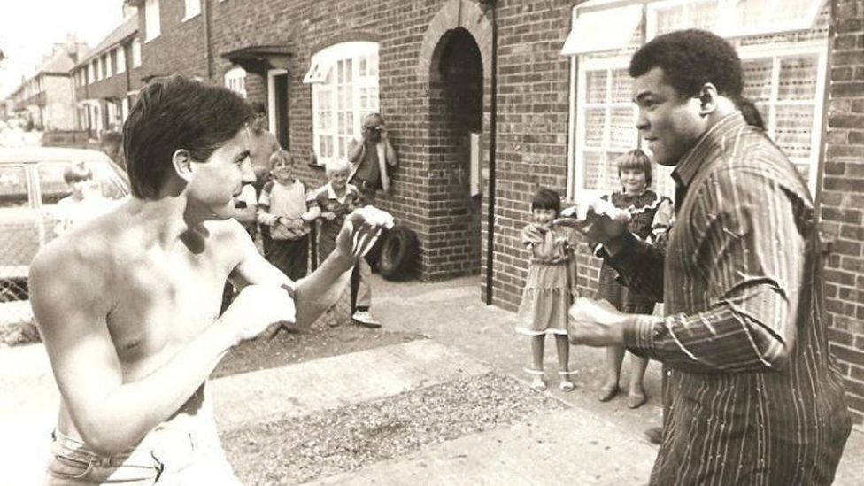 In pictures: Muhammad Ali's Abingdon fight - BBC News