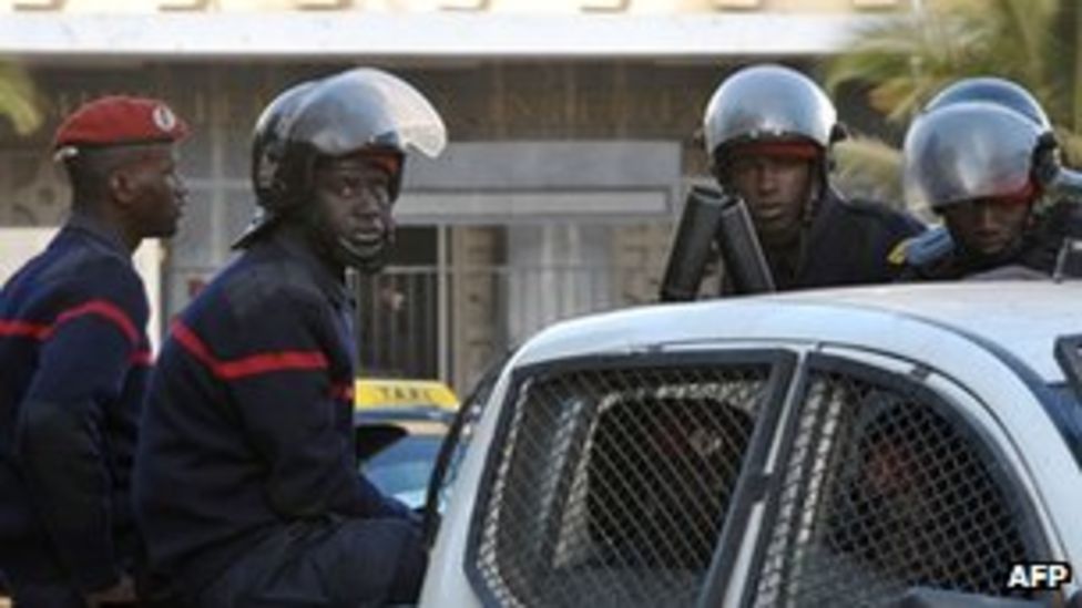 Senegal police deploy for M23 opposition rally - BBC News