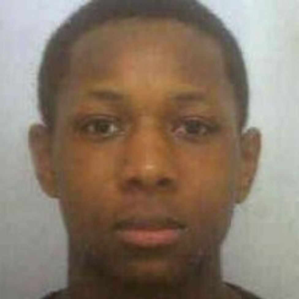 Gang members face stark choice at gruesome day in court - BBC News