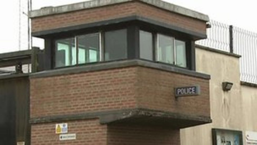 Talks over plans for Beragh police station closure - BBC News