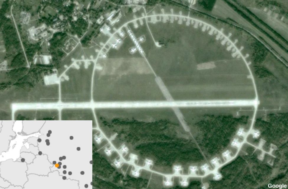 Tactical nuclear weapons 'are an anachronism' - BBC News