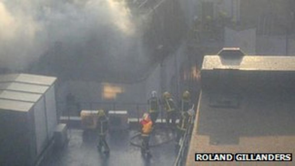 Mayfair fire tackled by more than 100 firefighters - BBC News