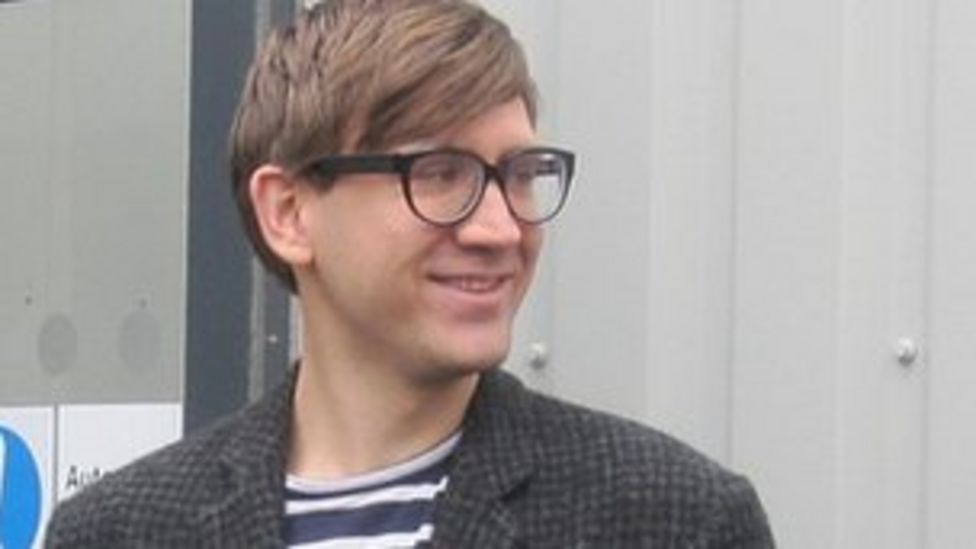 Stuart Semple opens Bournemouth and Poole College art centre - BBC News