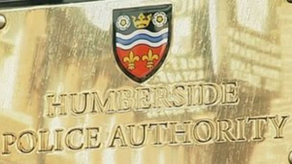 Humberside Police end two-year recruitment freeze - BBC News