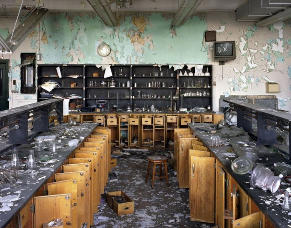 In pictures: The ruins of Detroit - BBC News