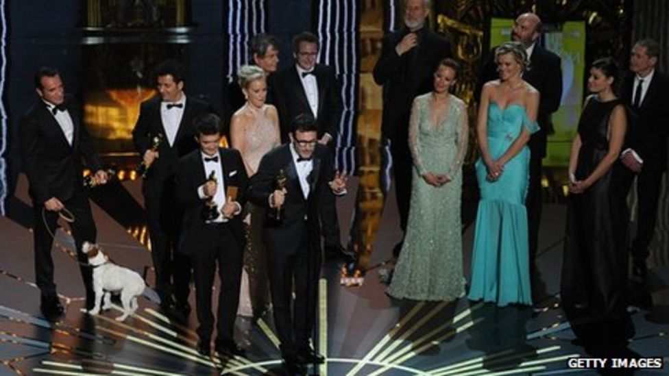 The Artist triumphs at the Oscars - BBC News