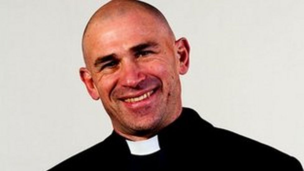 Canon Pete Wilcox is new Liverpool Cathedral dean - BBC News