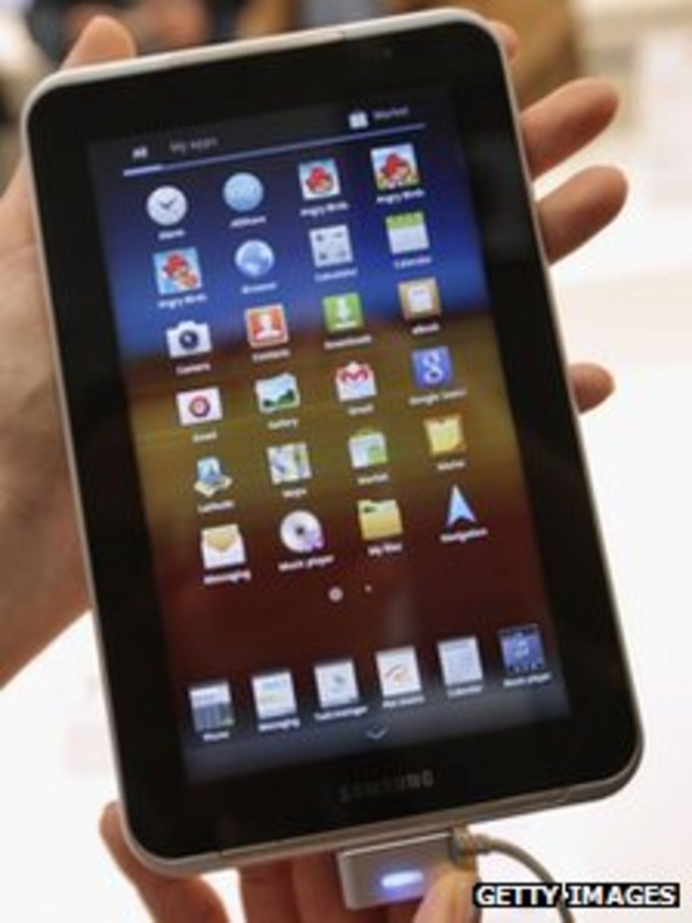 New iPad faces growing competition from tablet rivals - BBC News