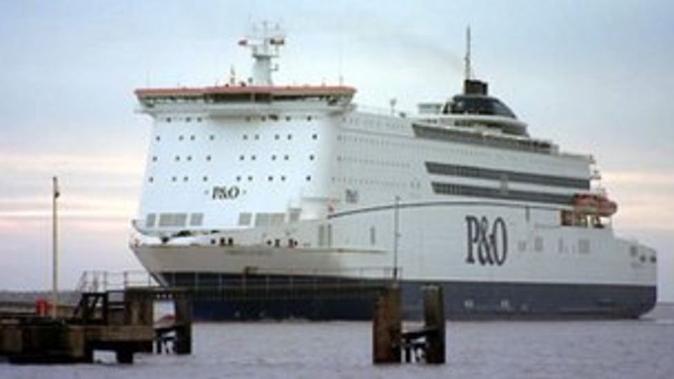 P&O Ferries fears job losses after new pollution rules - BBC News