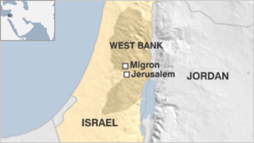 West Bank Jewish settlers agree to relocate from Migron - BBC News