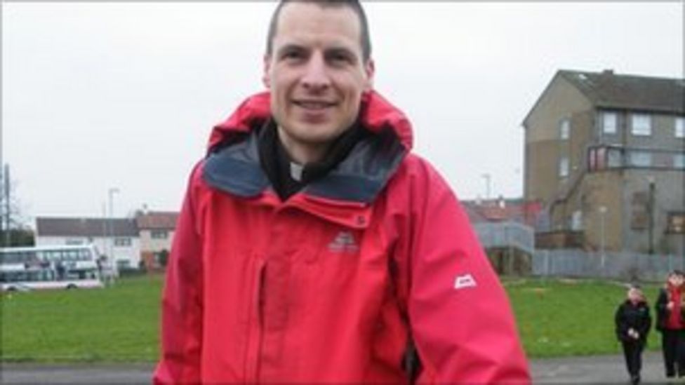 Work starts at the site of Glasgow's rubbish church - BBC News